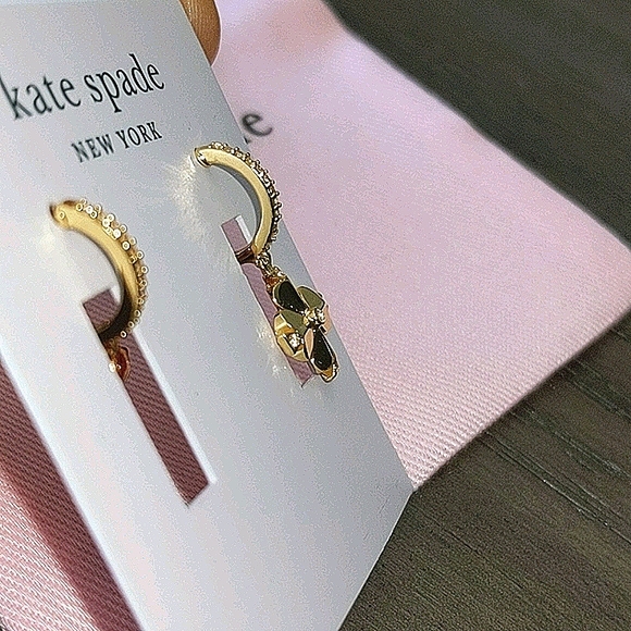 kate spade | Jewelry | New Kate Spade Legacy Logo Spade Flower Mini ...